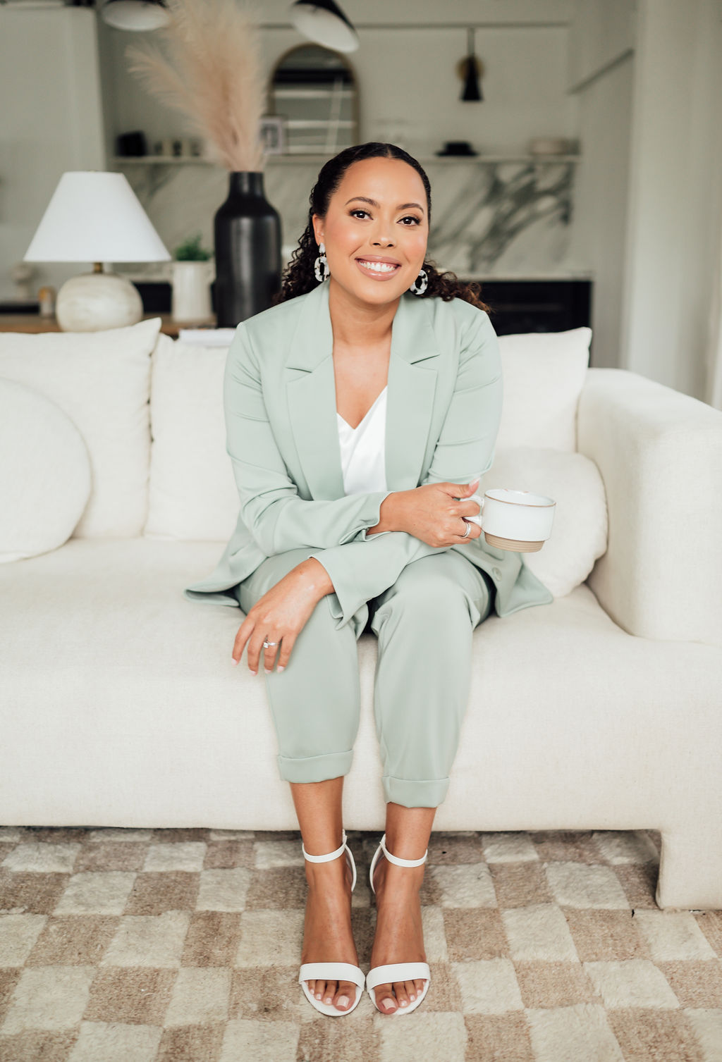 Monique Dunn - Destination Therapy